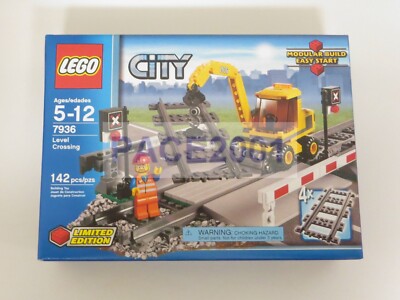 LEGO CITY 7936 Level Crossing Retired Set from 2010 | eBay