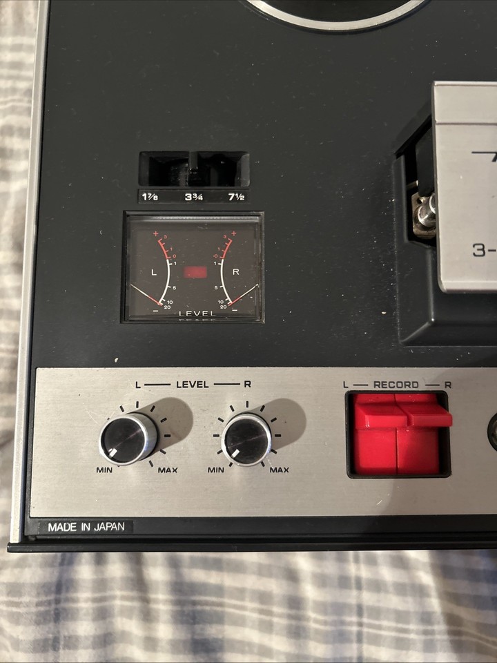 Realistic 999B Reel To Reel Tape Recorder Player PLEASE SEE DESCRIPTION ...