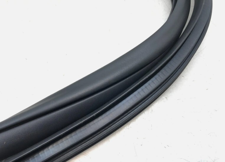 OEM 83130-P6000 W/STRIP ASSY-RR DR SIDE LH Left for Hyundai Santa Fe ...