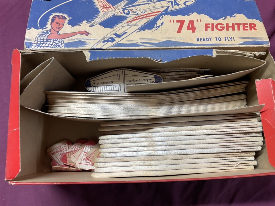Balsa Wood Gliders W/Display Box 2 Dozen Jim Walker "74" Fighters A J ...