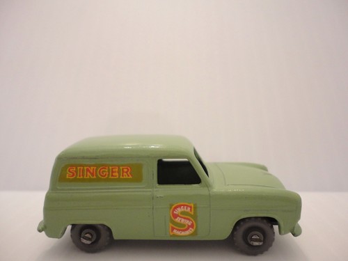 1958 MOKO Lesney Matchbox No.59 'FORD SINGER VAN'---see photos & more ...