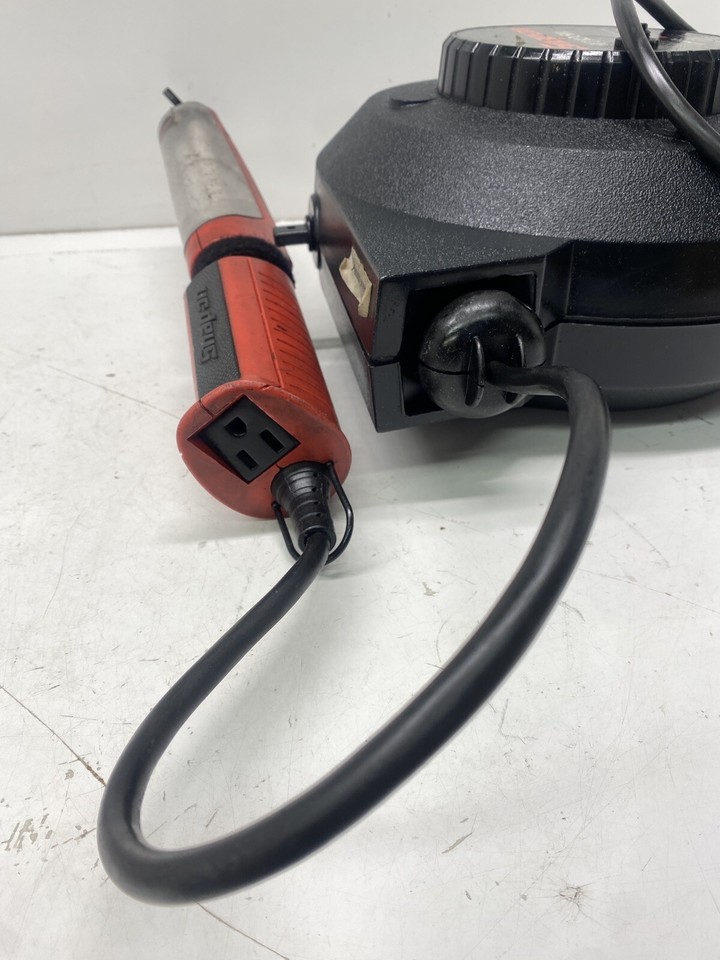 Snap-on Tools Retractable Magnetic Work Light Extension Cord Reel ...