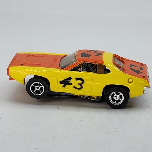 Aurora AFX #43 PLYMOUTH ROAD RUNNER Slot Car HO scale | eBay