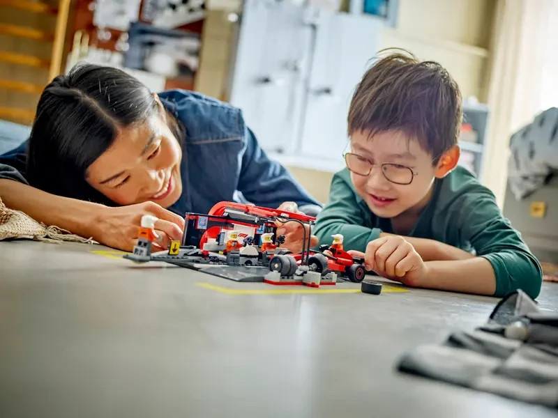 LEGO® City F1® Pit Stop & Pit Crew with Ferrari Car #60443 - Brand New ...