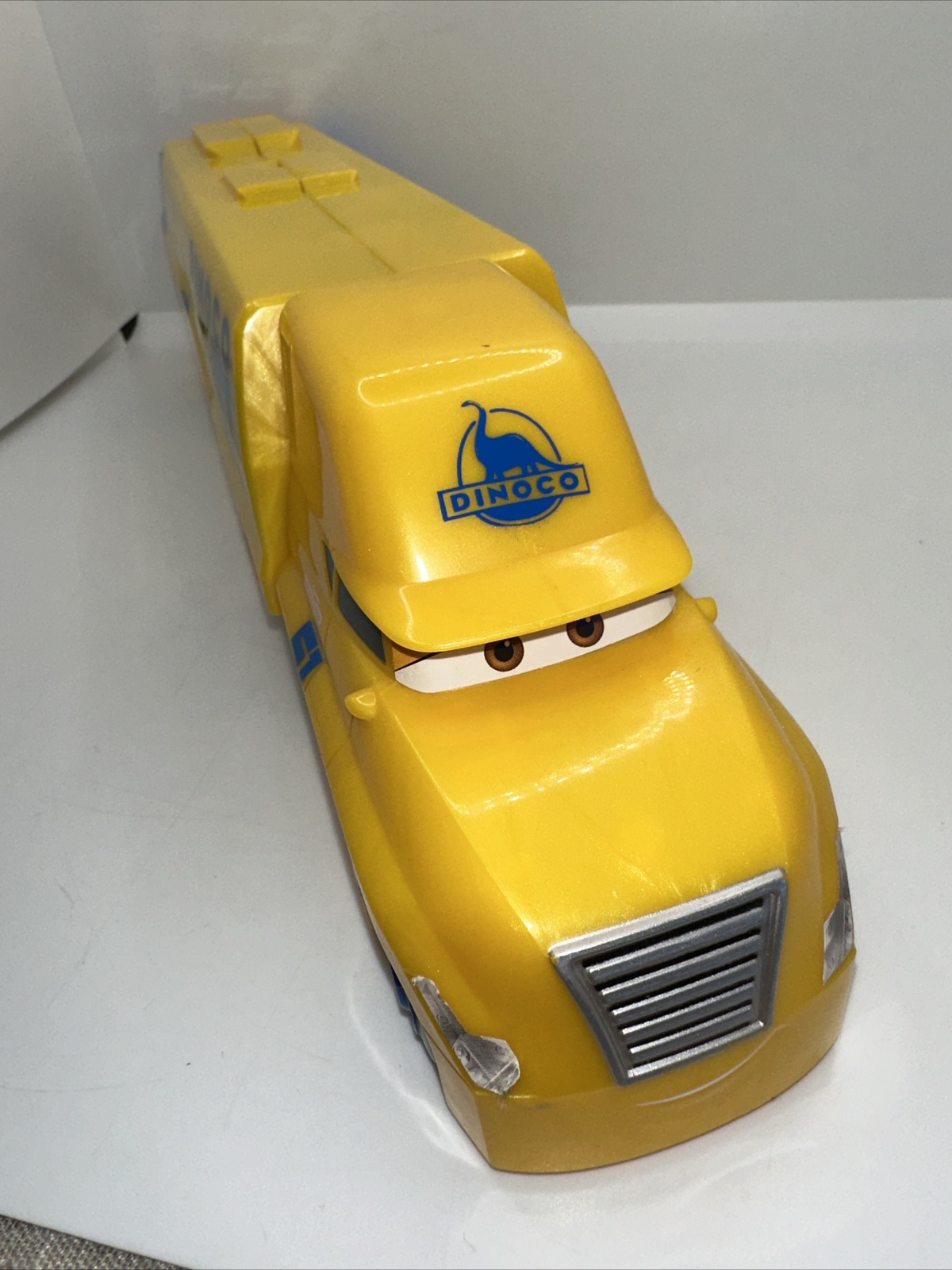 Disney Pixar Cars Cruz Ramirez #51 Dinoco Transporter Hauler Semi Truck ...