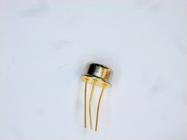 4 Motorola Wideband Hybrid RF Amplifier Dc-400mhz MWA110 for sale ...