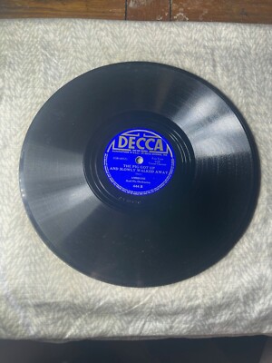 DECCA Record 78 rpm 444 THE PIG GOT UP & SLOWLY WALKED AWAY / SOMETHING ...