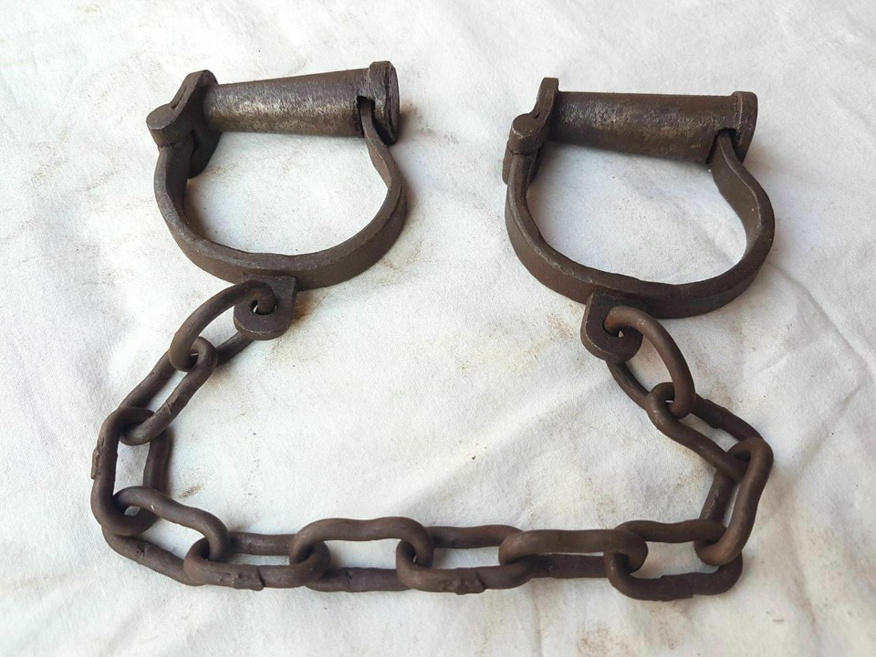 Antique Iron Handcrafted Heavy Chain Leg Cuffs Lock Key Handcuff | eBay