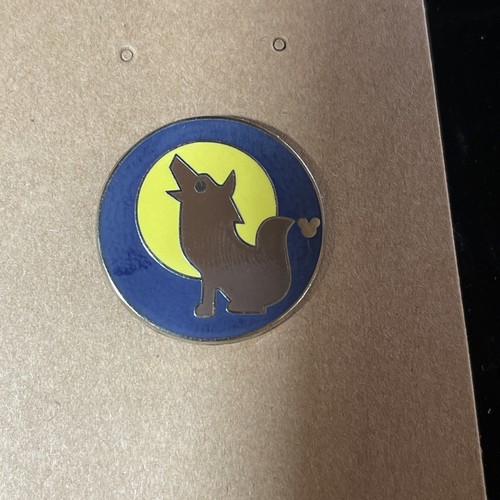 Wilderness Explorers Howling Wolf badge enamel Disney pin 6of 6 2013 E ...