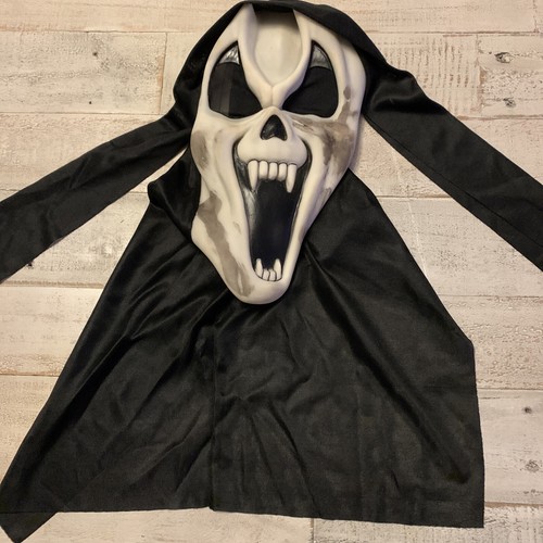 Easter Unlimited Vintage Scream Ghostface Mask with Vampire Fang Teeth ...
