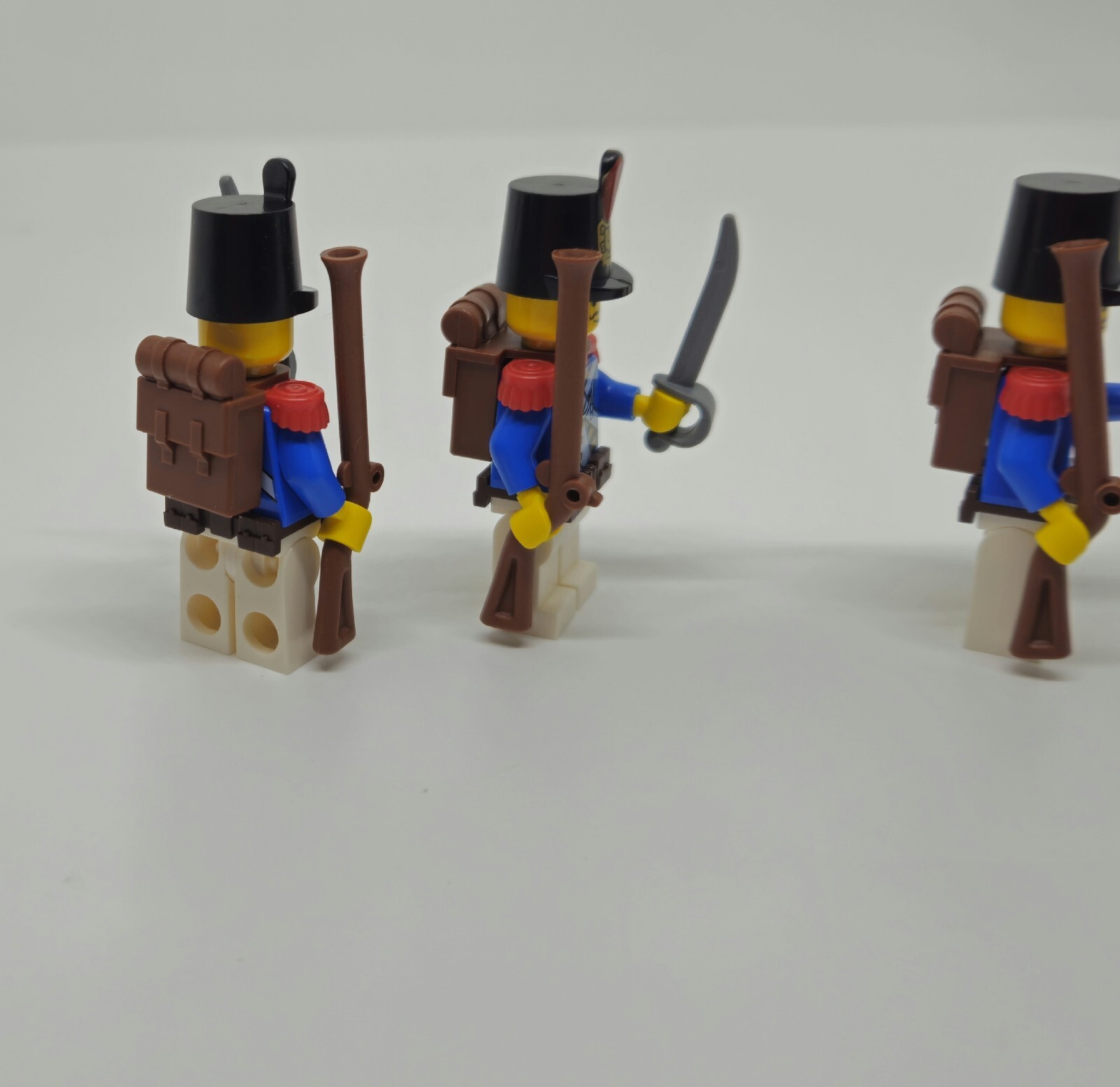 LEGO IMPERIAL SOLDIER Fully Loaded For Pirate Army Fortress Blue Coat ...