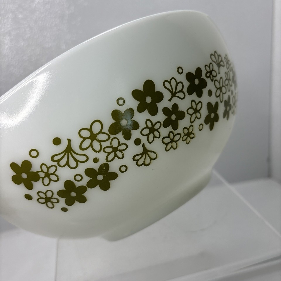 Vintage Pyrex Cinderella Daisy Spring Blossom 2 1/2 qt. Mixing Bowl ...