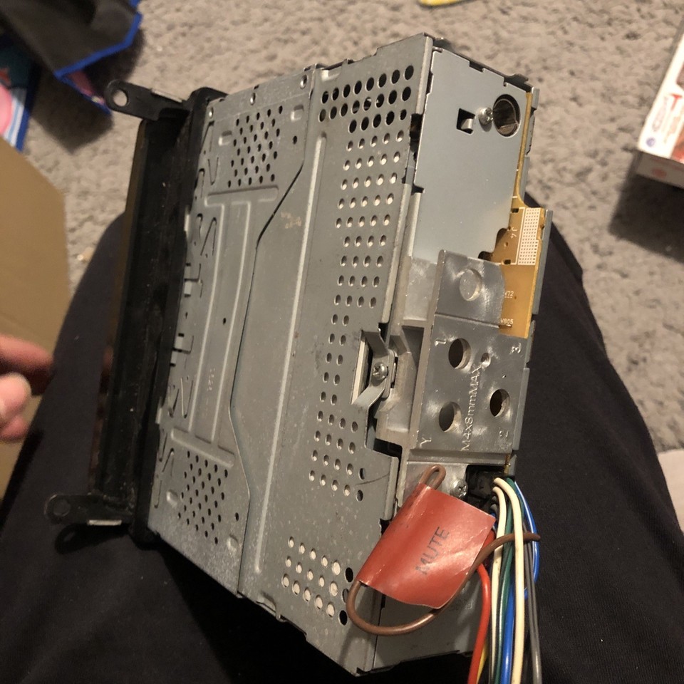 Kenwood kdc-241 Car Stereo (Radio Player Aux Head Unit Audio) | eBay