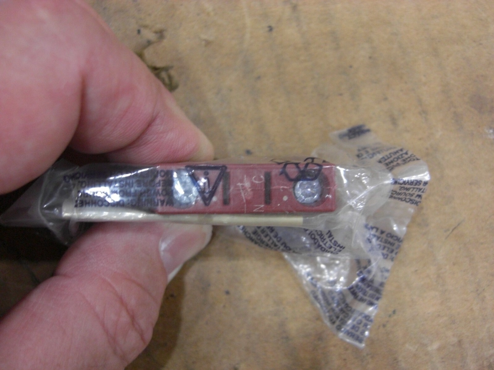 GE CEMA P9B01VN 187001 Push Button Contact Block General Electric 1pcs ...