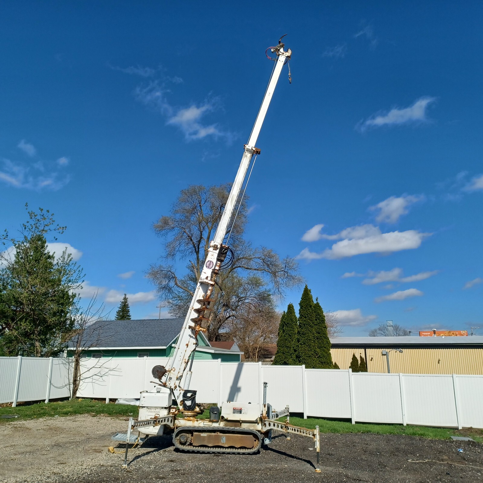 2005 Hinowa PT3000 30' Digger Derrick Bakyard Boom Winch Remote 3,000 ...