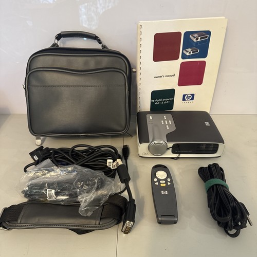 HP SB21 DLP Digital Projector Complete With Cables, Remote And Case ...