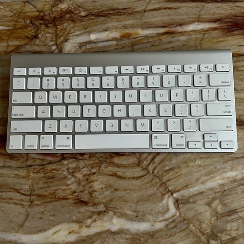 Genuine Apple Keyboard Model A1314 Wireless Bluetooth White Aluminum ...