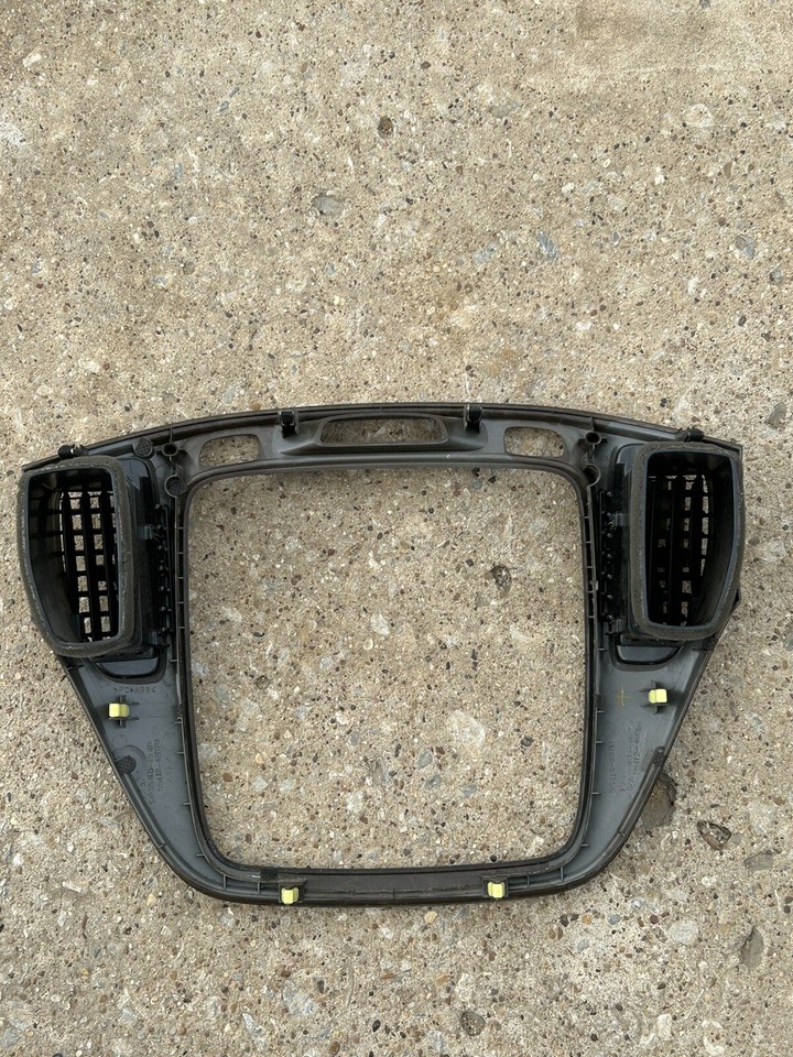 2001 2002 2003 TOYOTA HIGHLANDER RADIO BEZEL DASH TRIM 55414-48010 | eBay