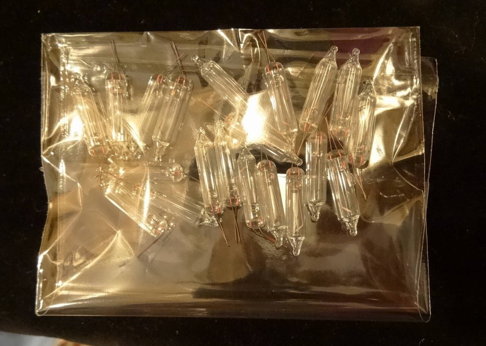 40 Pack New Clear Mini Light Bulbs for 10 Light Strands 12 volts Free ...