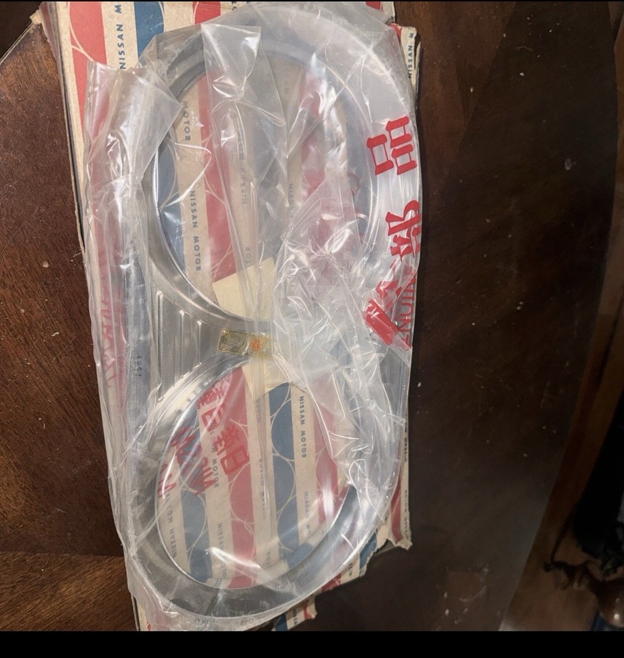 Nissan Datsun Oem Discontinued 62305-B0103 Rim Head Lamp | eBay