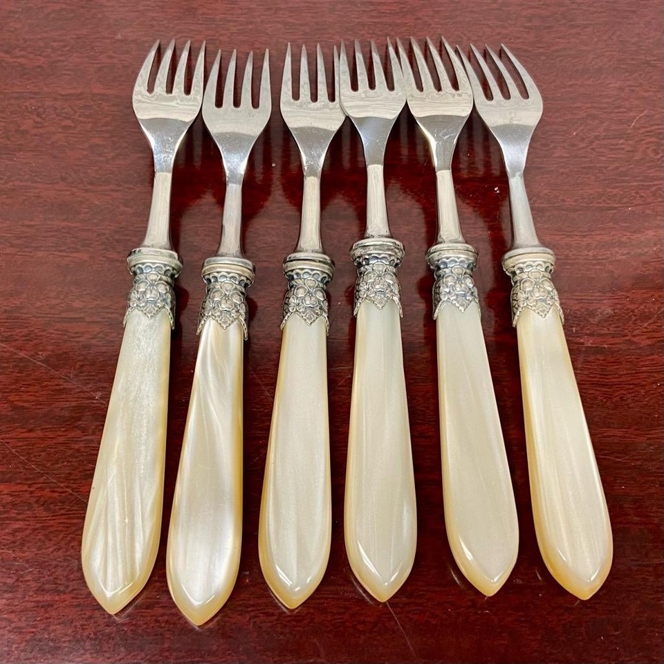 Vintage, 32pc Elegant Neiman Marcus- Made in France Flatware w ...