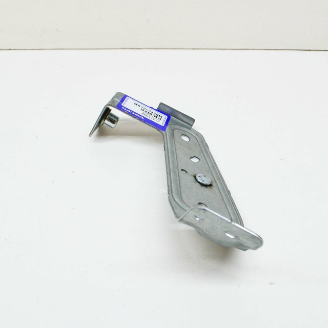 VOLVO XC90 MK2 Kotflügelhalter vorne links 31371008 NEU ORIGINAL online ...