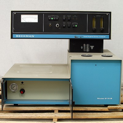 Analytical Instruments - Beckman Model