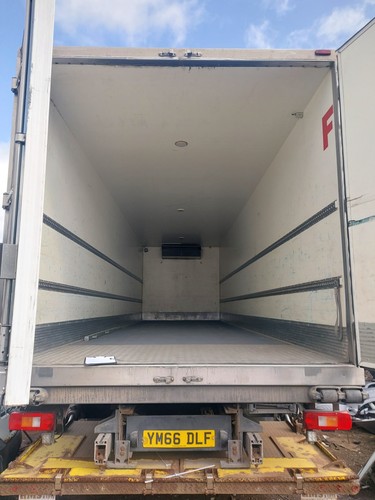 Volvo FE 6x2 26 Tonne Insulated Fridge Truck Body Box Unit 2017 ...