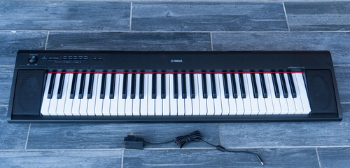 Yamaha NP-12 61 Key Piaggero Portable Digital Corded & Battery Piano | eBay