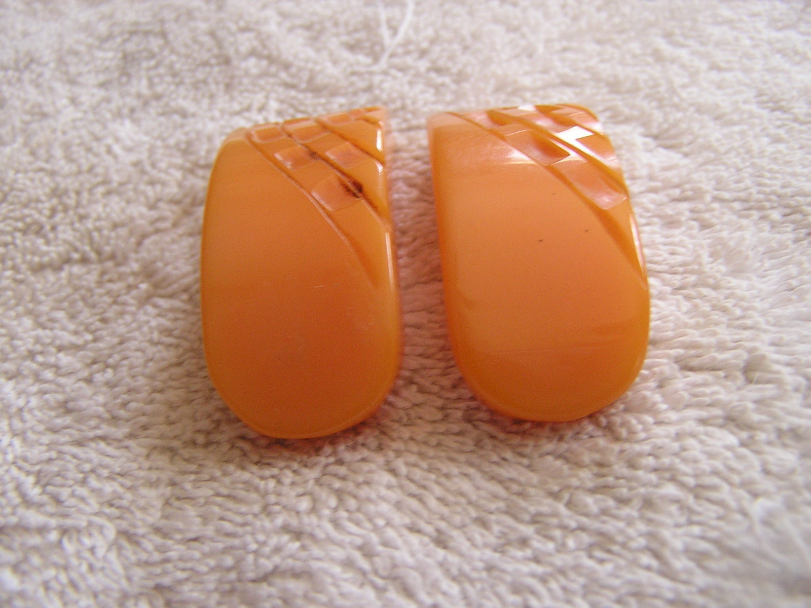 Vintage Carved Bakelite Clip Pin Pins Set of Two | eBay
