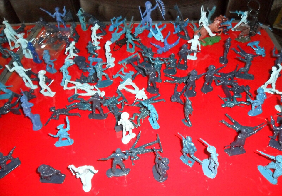 VINTAGE 230 + LOT 1950/60s Blue Plastic Cowboys Indians Western Toy ...