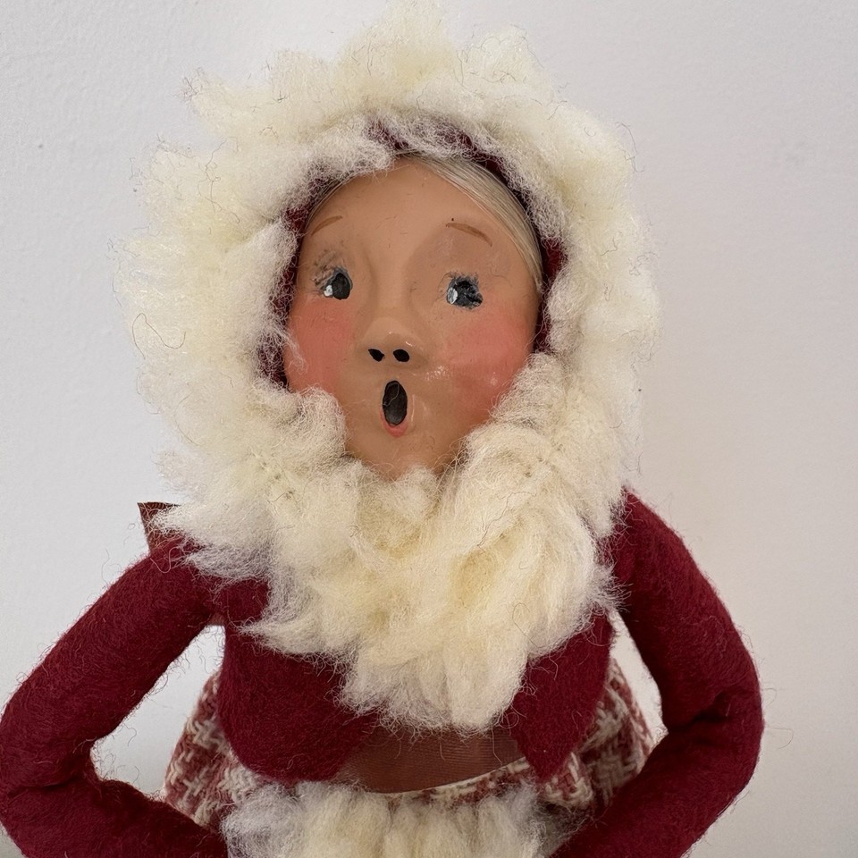 Byers Choice LTD The Carolers 1989 Woman Caroler With WhiteFur Hand ...