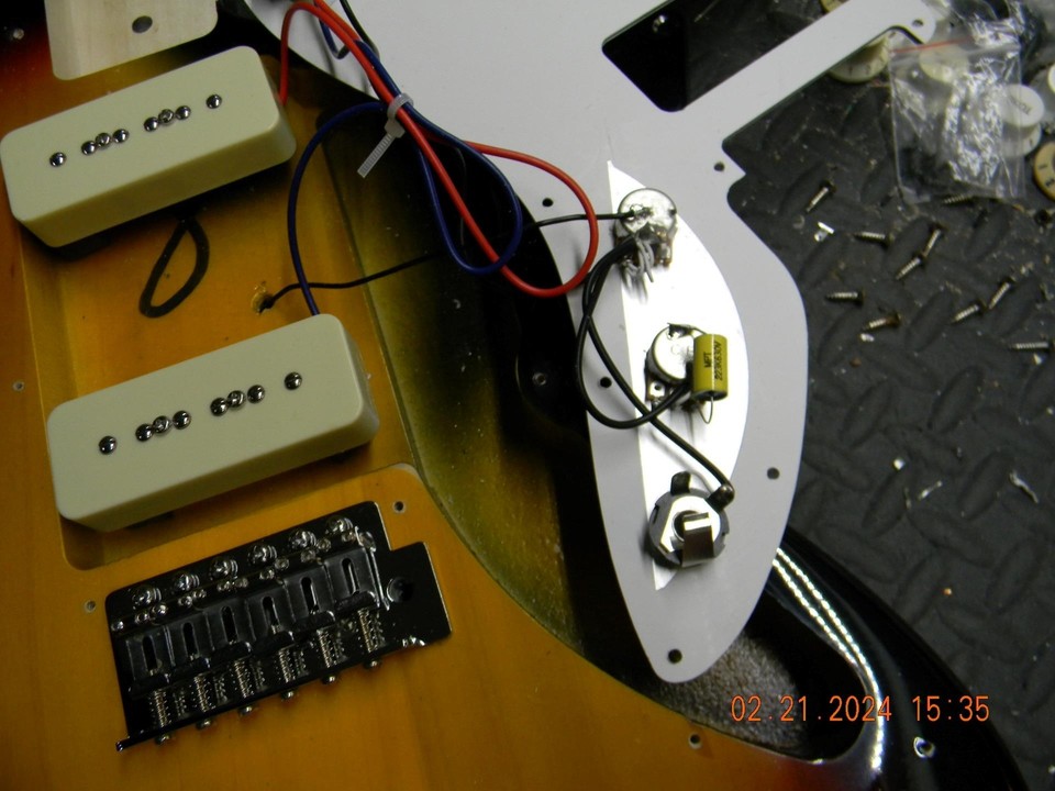 Monoprice Indio OS30 Offset , Hot Cream P90's,Upgraded Capacitor ...