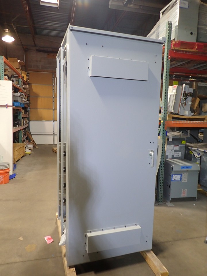 New Siemens 2500 amp 3 Phase Outdoor 3R Switchgear Panelboard WLL2F325 ...