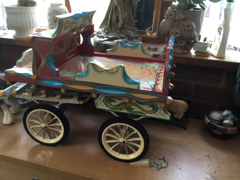 STUNNING HAND BUILT AND PAINTED VINTAGE HORSE CART MODEL WAGON | eBay UK