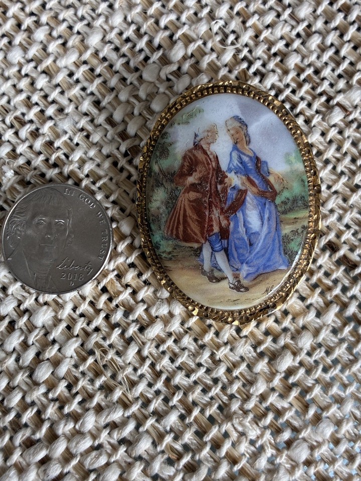 Vintage Pin Brooch Romantic Courting Couple on Ceramic? With gold frame ...