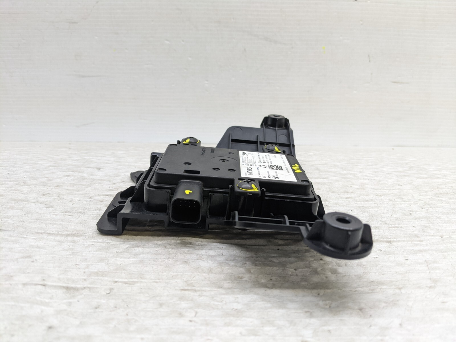 2018-2020 KIA OPTIMA HYBRID LEFT SIDE BLIND SPOT RADAR SENSOR 95810 ...