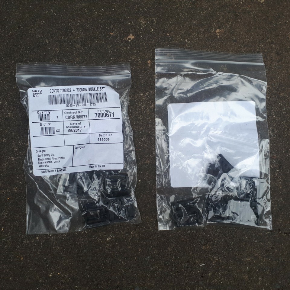 BRITISH ARMY SET OF SIX GSR GAS MASK RESPIRATOR HARNESS STRAP BUCKLES ...