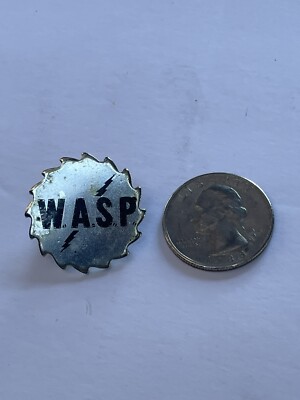 WASP PIN METAL BUZZSAW PIN VINTAGE 1984 TOUR HEAVY METAL BLACKIE ...