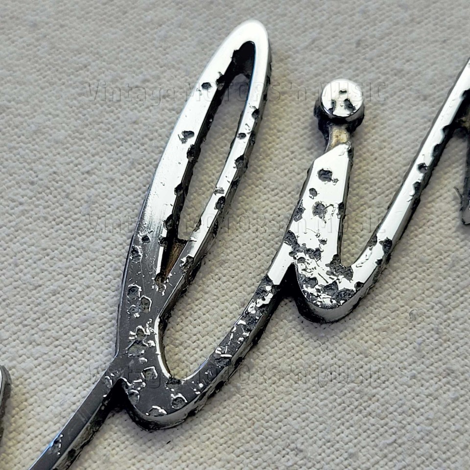 1950-1952 Ford Sedan "Mainline" Script Emblem Badge BA-16098-A (9498 ...