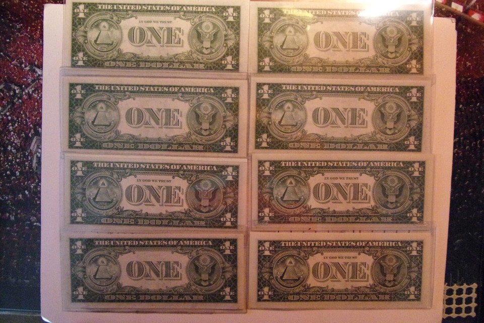 5-$1 1935 Silver Cert, 2 $1 1963 Barr Notes, 1 -$1 1995 Star Note ...