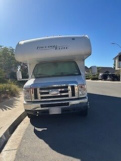 2015 Thor Motor Coach Freedom Elite 22E 23' Class C RV 6.8L Generator ...