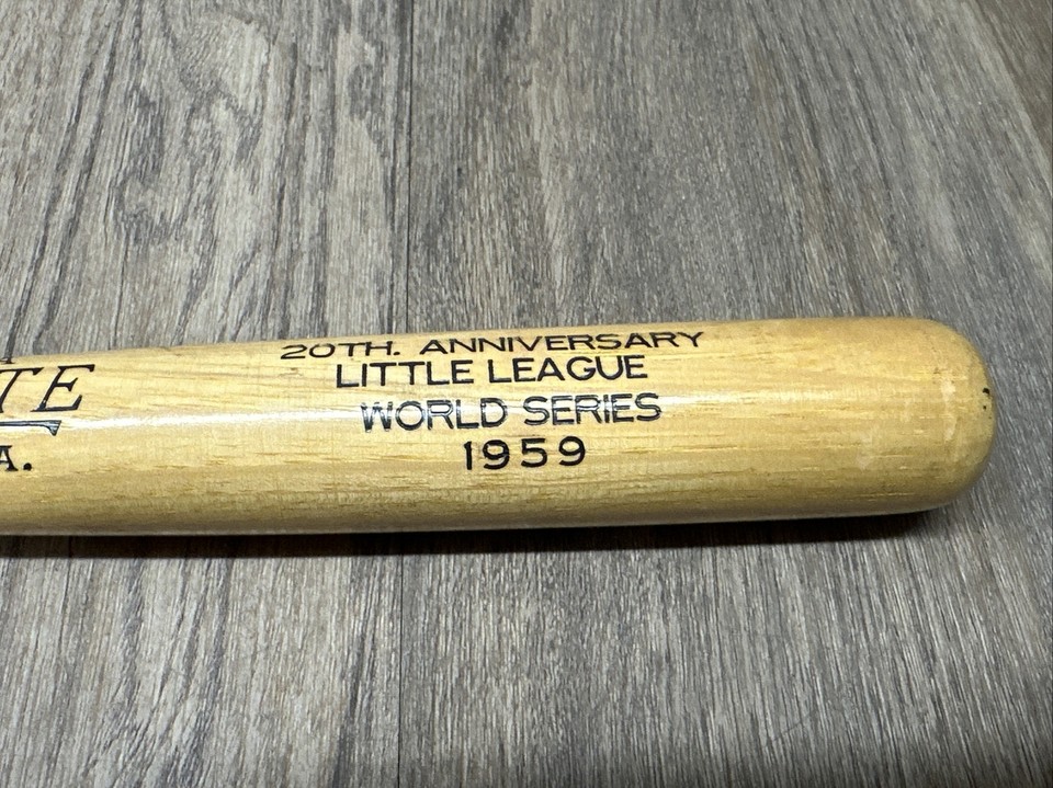3 VTG Mini Souvenir Baseball Bats - Hanna Batrite - Louisville Slugger ...