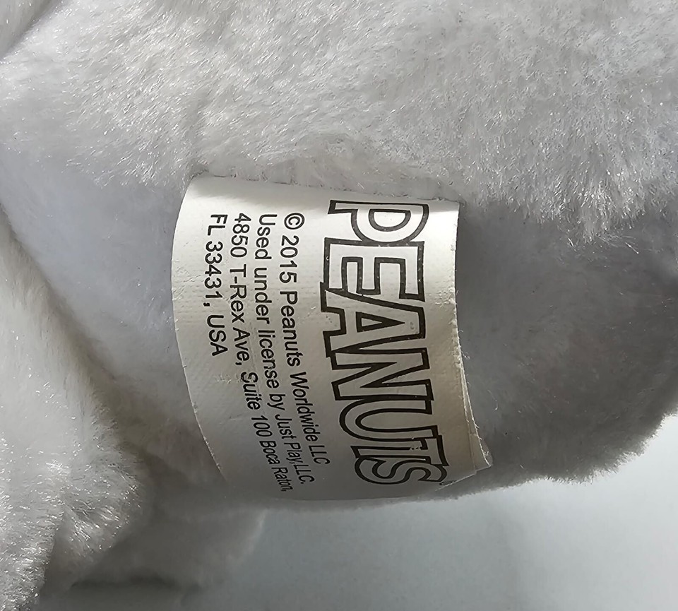 Peanuts Snoopy Plush Stuffed Animal Laughing Toy Collectible 2015-Works ...