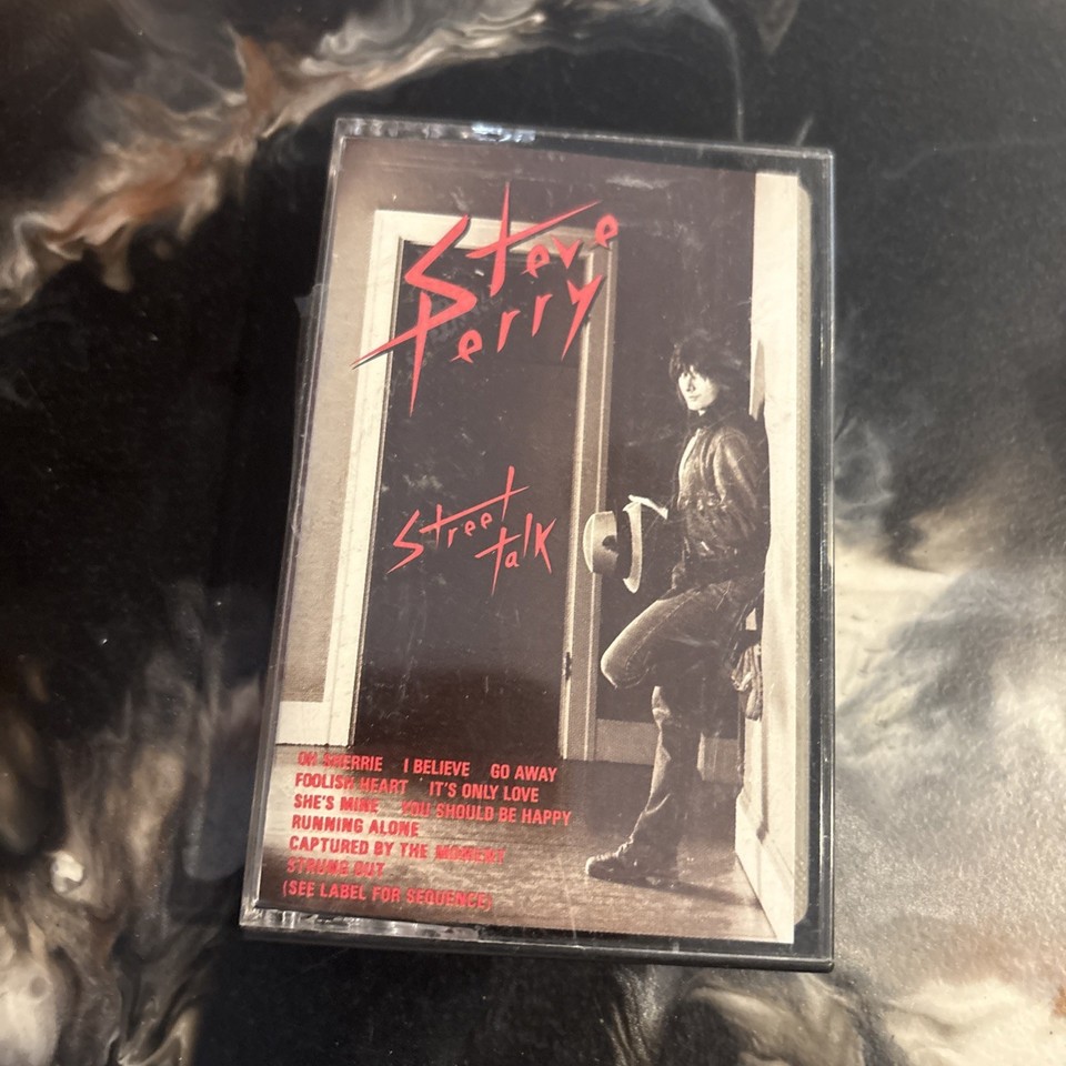 LOT OF 7 Rock cassettes Steve Perry, The Cars, Three Dog Night, Journey ...