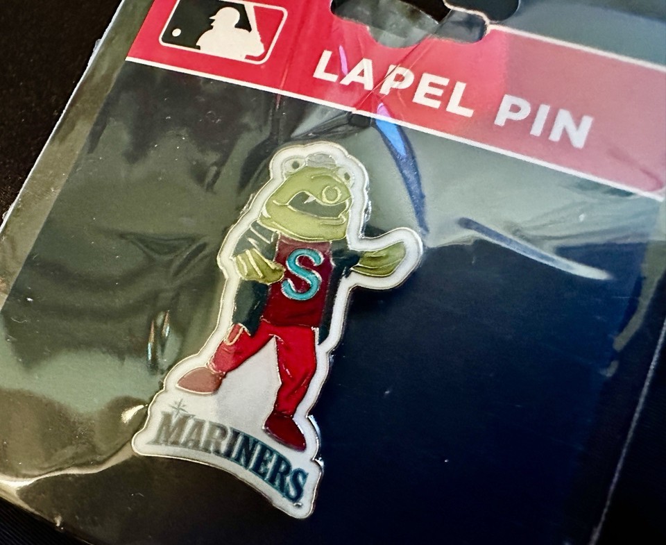 Seattle Mariners Lapel Pin Salmon Run Sockeye Collectible | eBay
