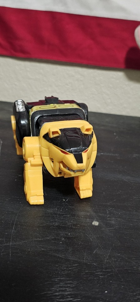 1995 Mighty Morphin Power Rangers Yellow Bear Ninja Zord Deluxe ...