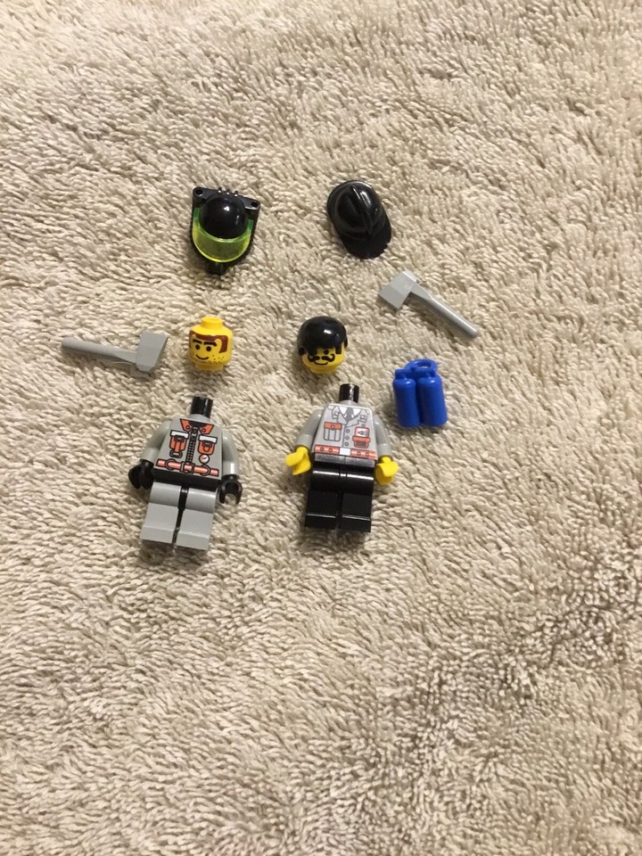 LEGO Town: Fire Fighters' Lift Truck (6477) - Box and Instructions ...