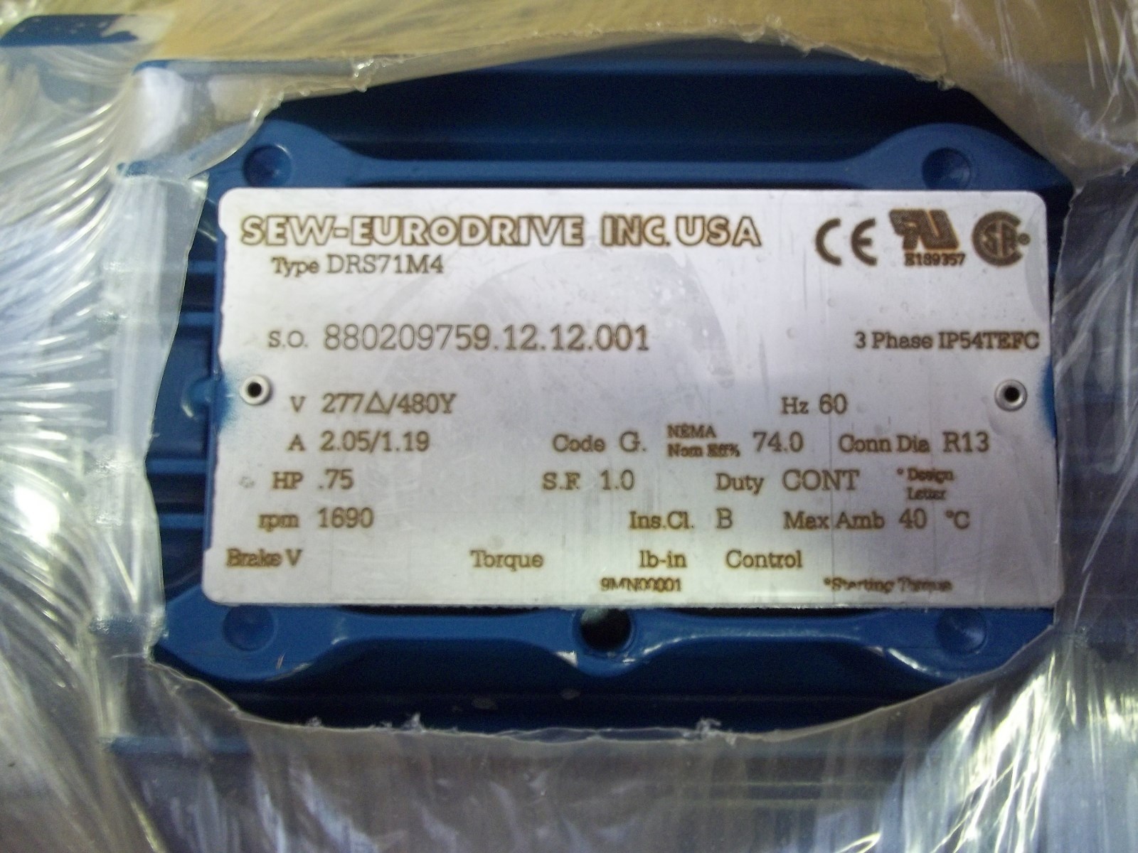 NEW IN BOX SEW EURODRIVE USA DRS71M4 MOTOR MATED TO SAF37DRS71M4 ...