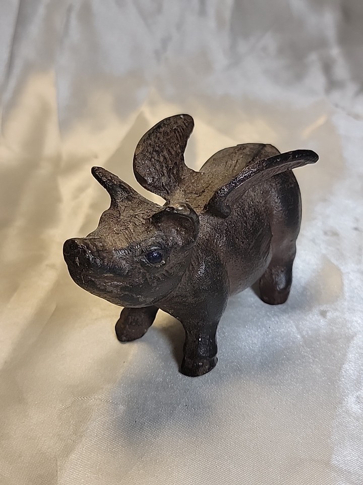 Cast Iron FLYING PIG Statue Farm Paper Weight Garden Rustic Figurine ...